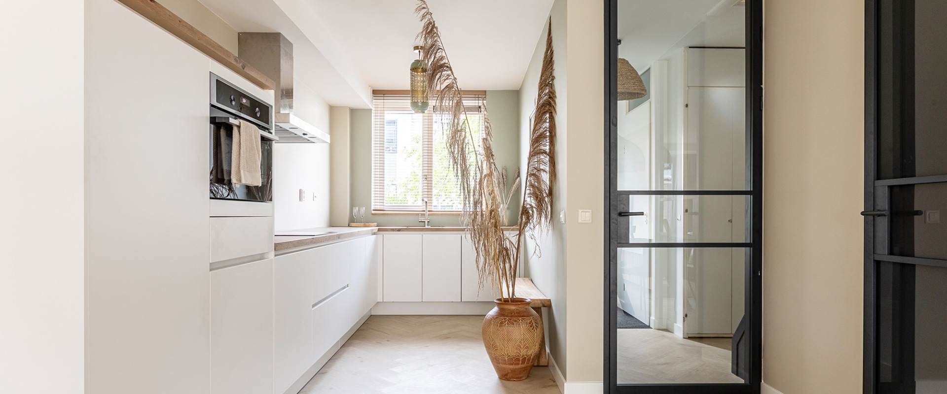 Wat is het verschil tussen een holle deur en een stalen deur?